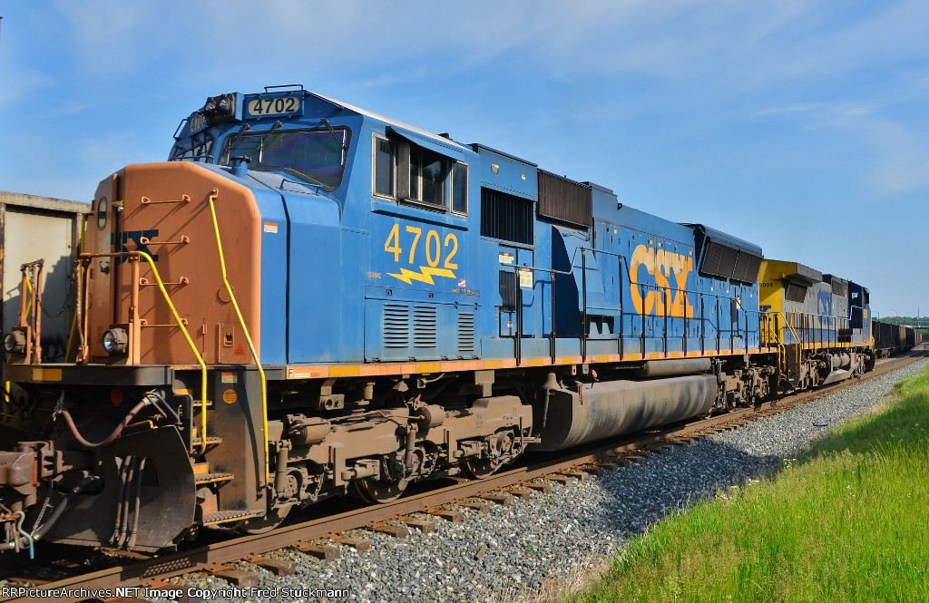 CSX 4702